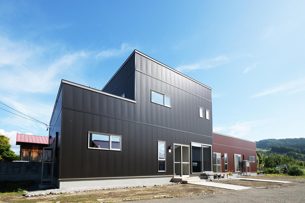 リンゴ農家の2世帯住宅を「暖かく快適に」/青森県平川市・S邸/小野住建 | いえズーム（iezoom）
