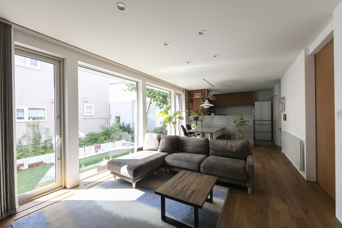 高性能で暖かい！素材の風合いを生かしたデザイン住宅 札幌市／S・建築製作所 | いえズーム（iezoom）