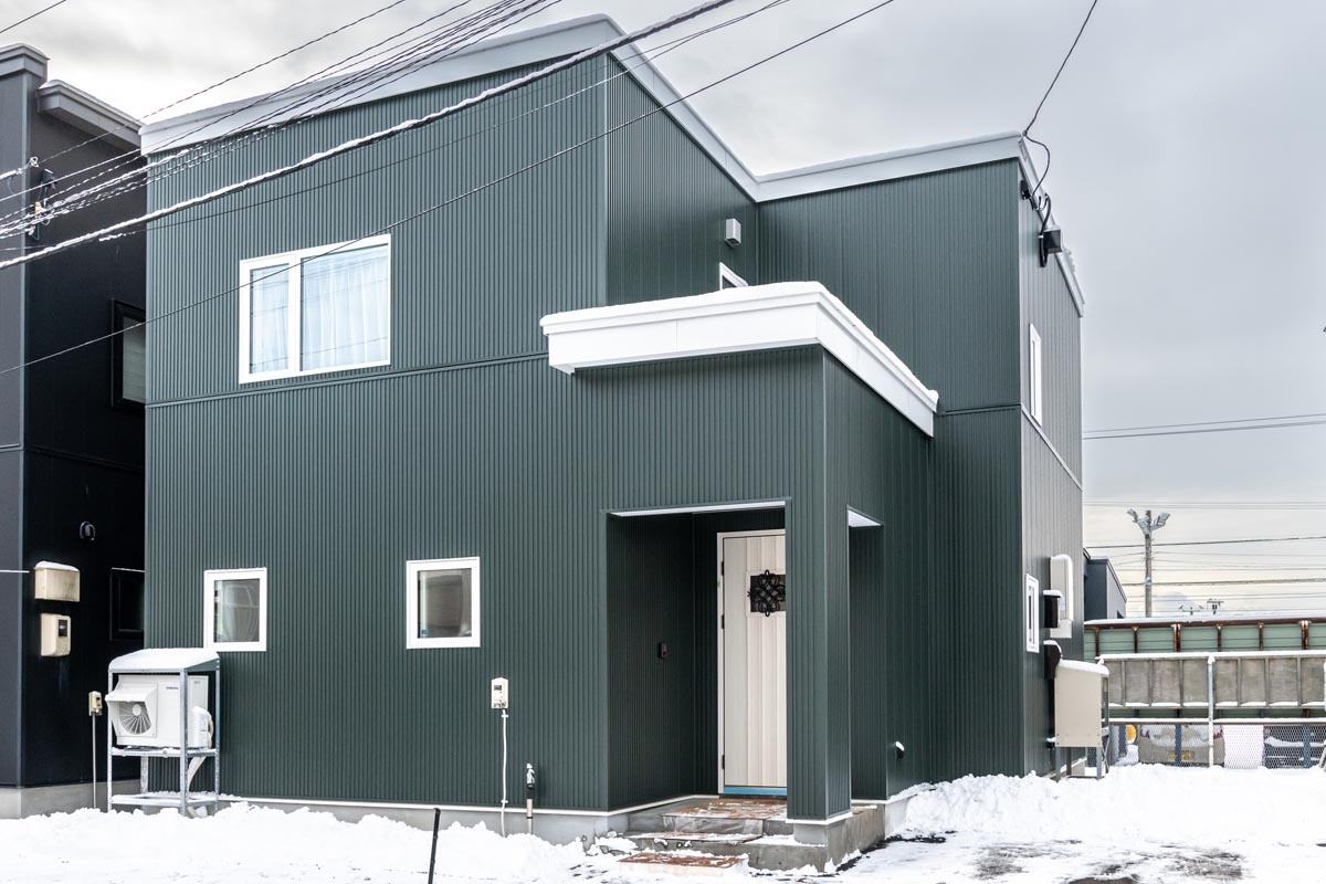 約3000万円で光熱費負担ゼロのZEHリノベーションを実現 北斗市・I邸 | いえズーム（iezoom）